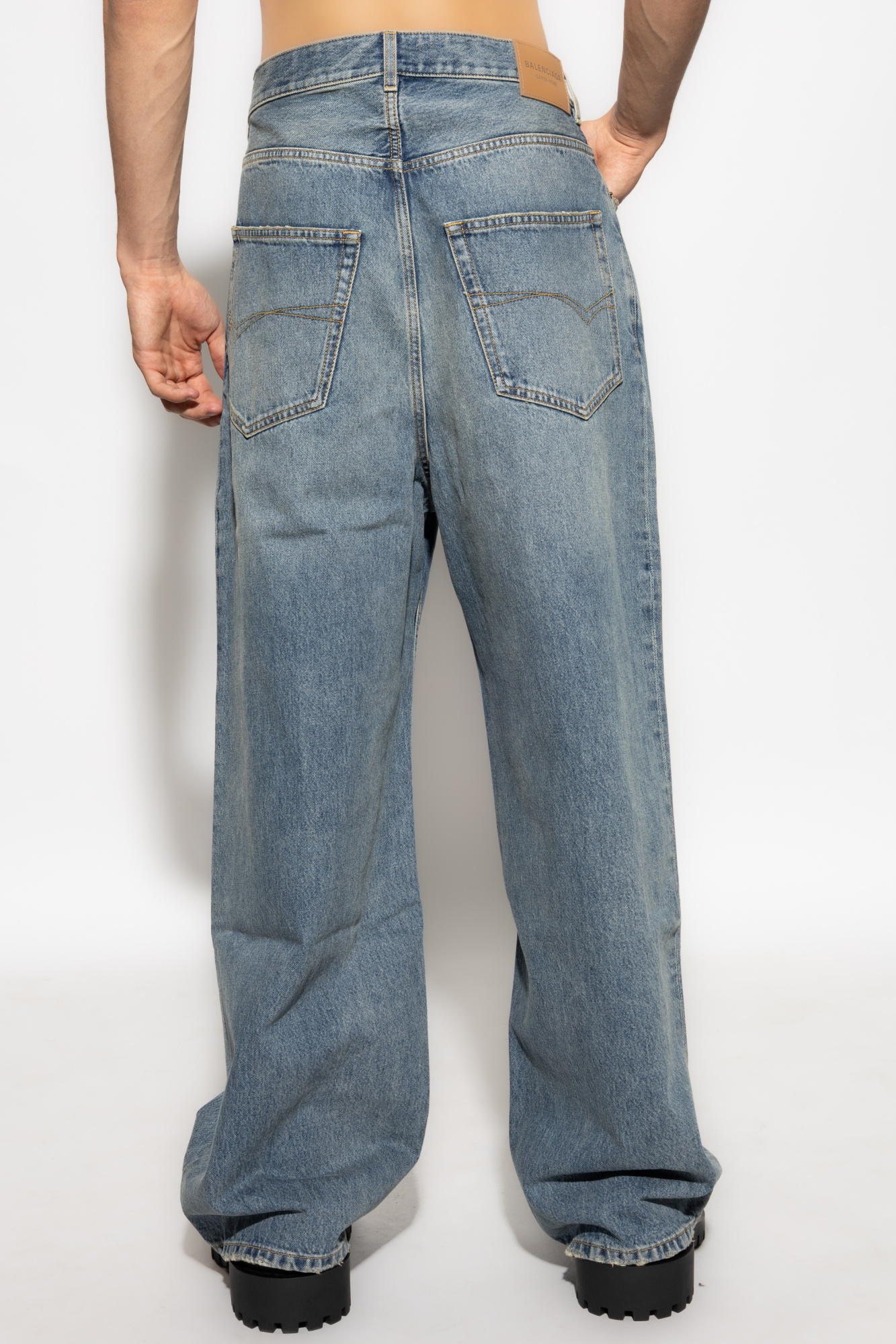 Balenciaga Jeans with logo | Men's Clothing | Vitkac Balenciaga Jeans with logo | Men's Clothing | Vitkac
